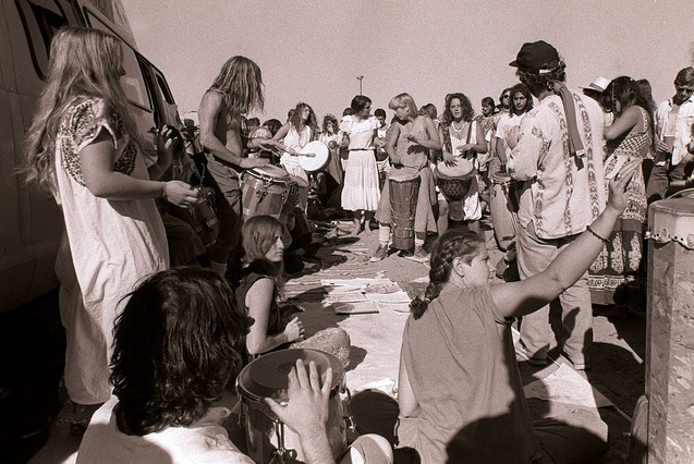 We wanna stage dive!: 1990-12-09 Grateful Dead - Compton Terrace ...