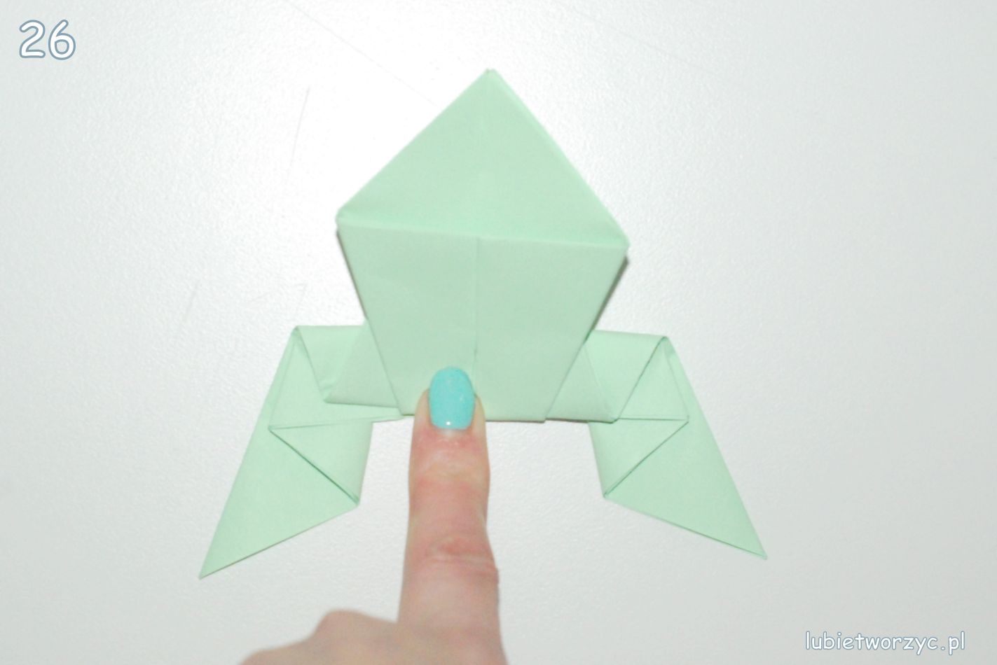 Skacząca żaba origami