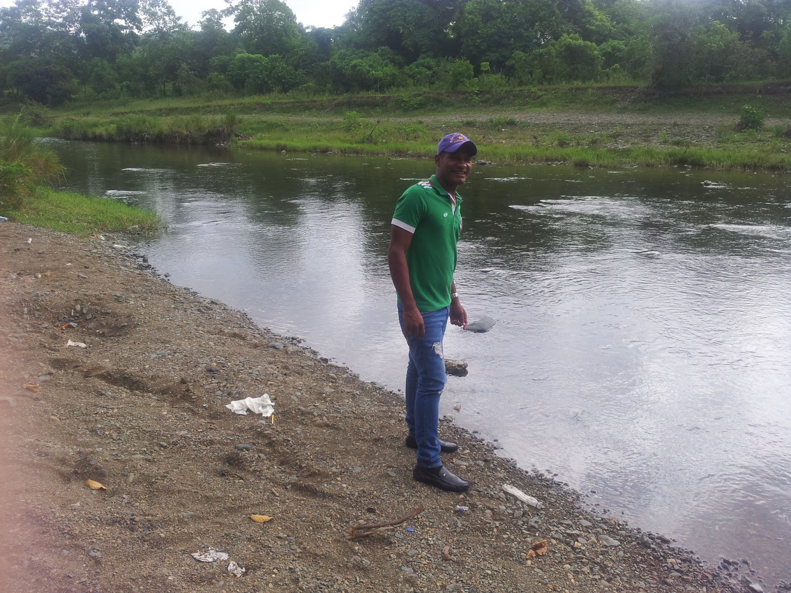 Fotos Familiares: Visitando el Rio Guanuma…