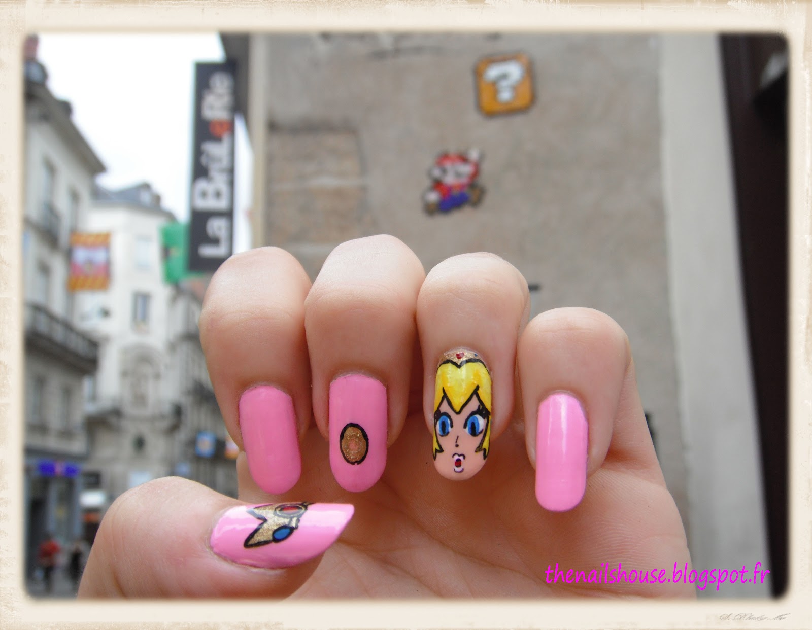 Princess Peach, mes ongles de Geek ! | THE NAILS HOUSE