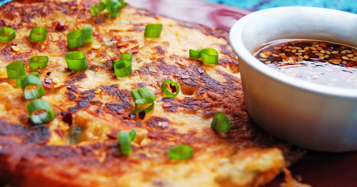 The Spice Island: Kimchijeon (Korean Kimchi Pancakes)