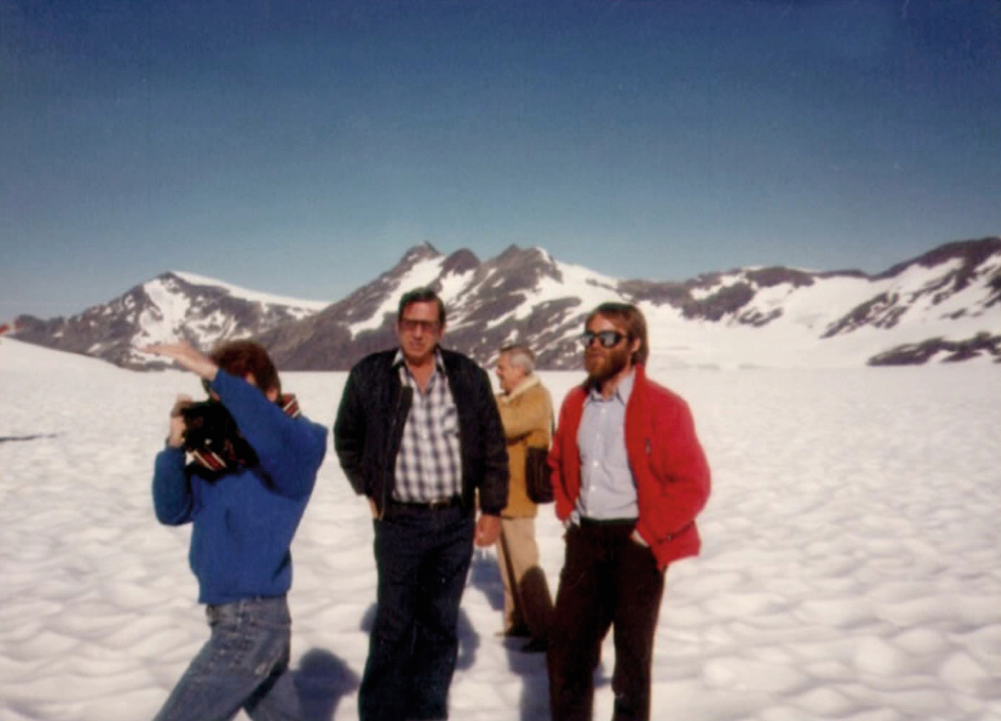 Movie Memorabilia Emporium: The Thing - Location scout and set construction