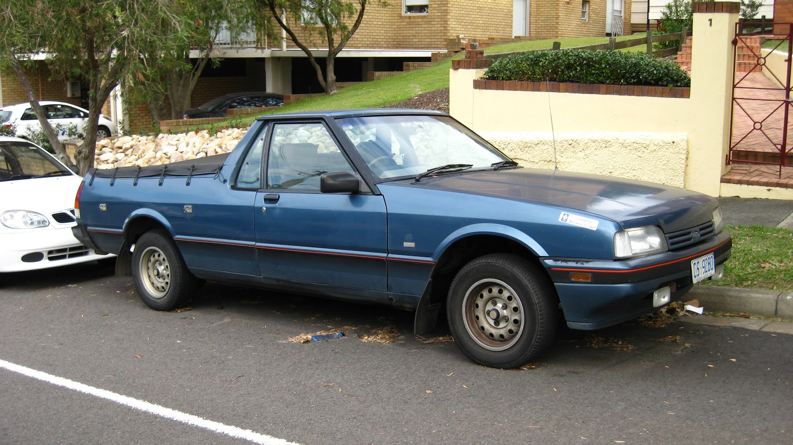 Aussie Old Parked Cars: 1985 Ford XF Falcon S Pack 5 Speed Ute