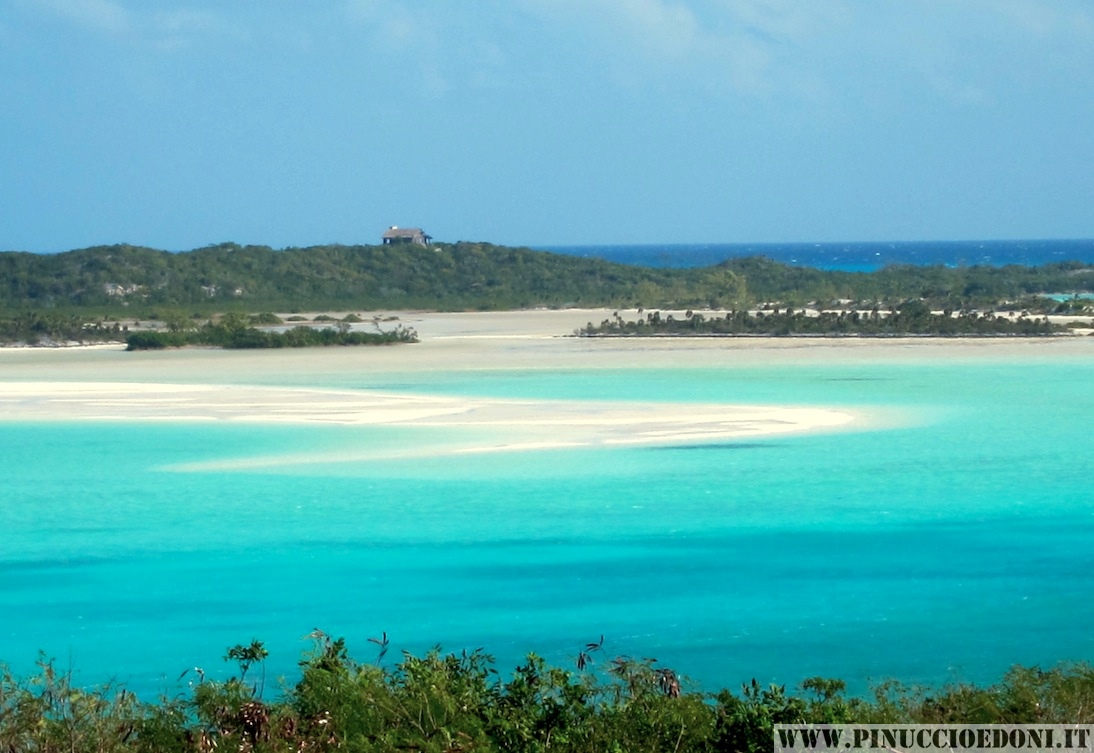 Isole BAHAMAS in libertà: TROPIC OF CANCER BEACH (Little Exuma)