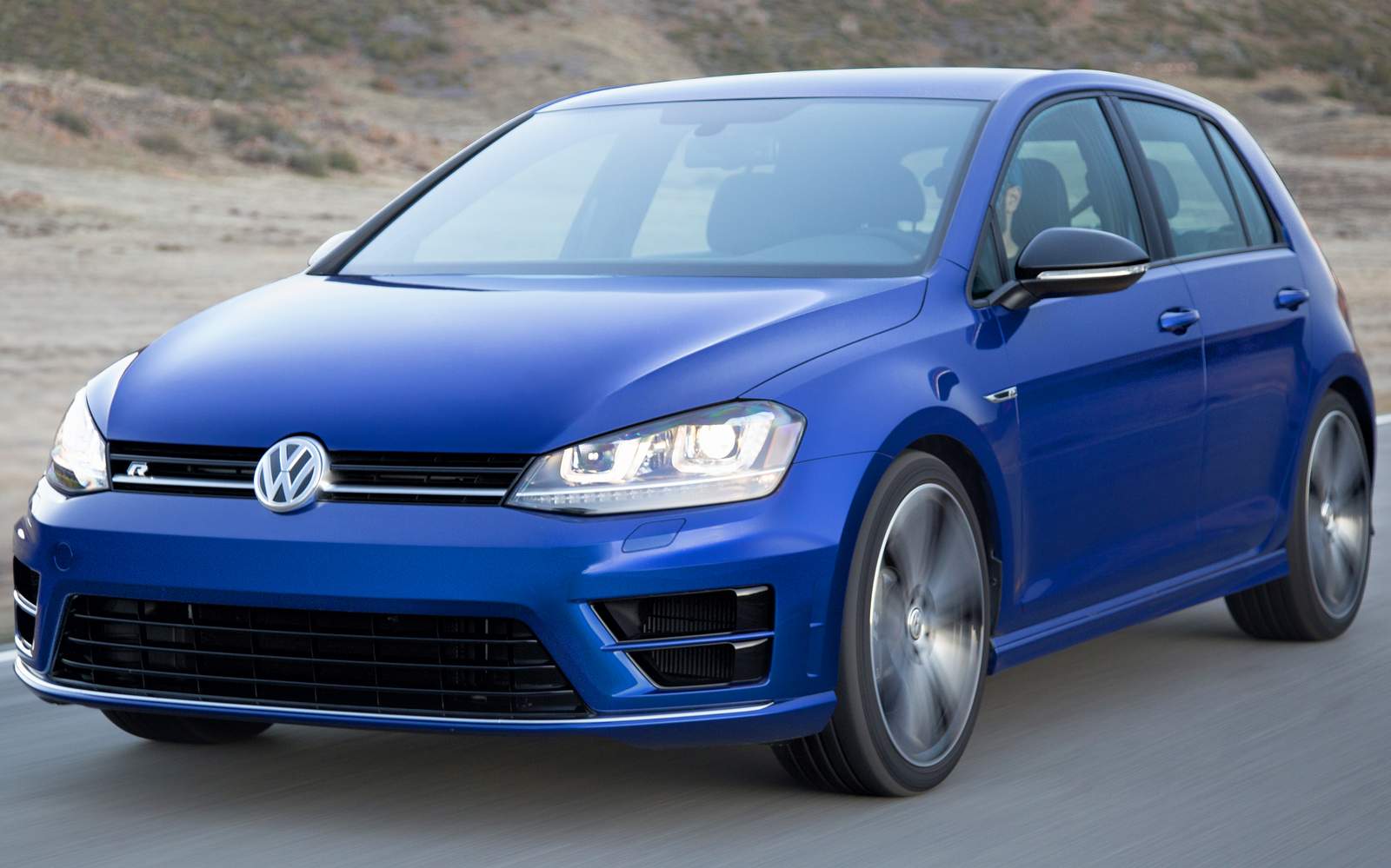 VW Golf R entra à lista "All Star" 2016 da revista Automobile