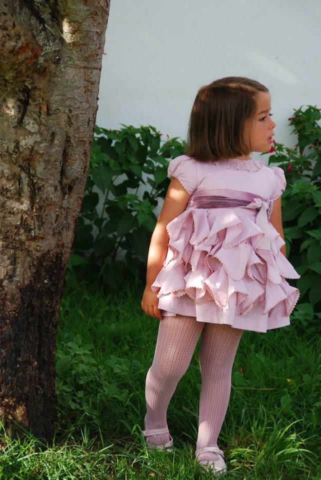 Ana Pompones,La Tienda: Y EL ESPECTÁCULO CONTINÚA DE LA MANO DE LARRANA...