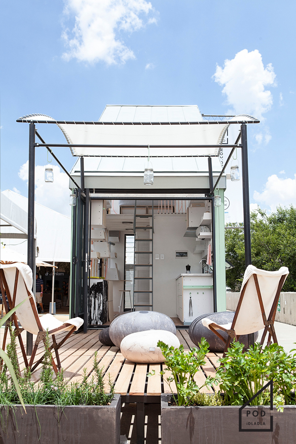 TINY HOUSE TOWN: The POD-Idladla Modular Tiny Home