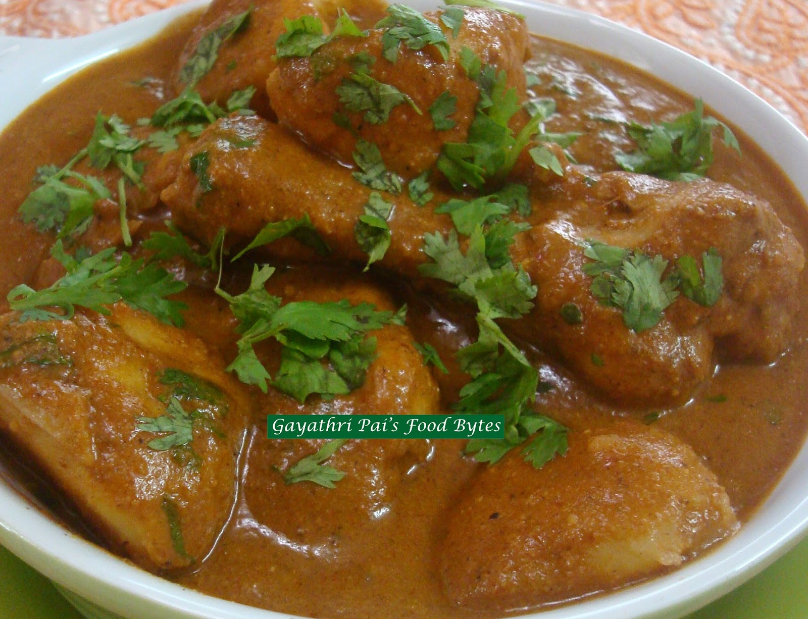 Gayathri Pai's Food Bytes: Chicken Masaledar Kadhi.