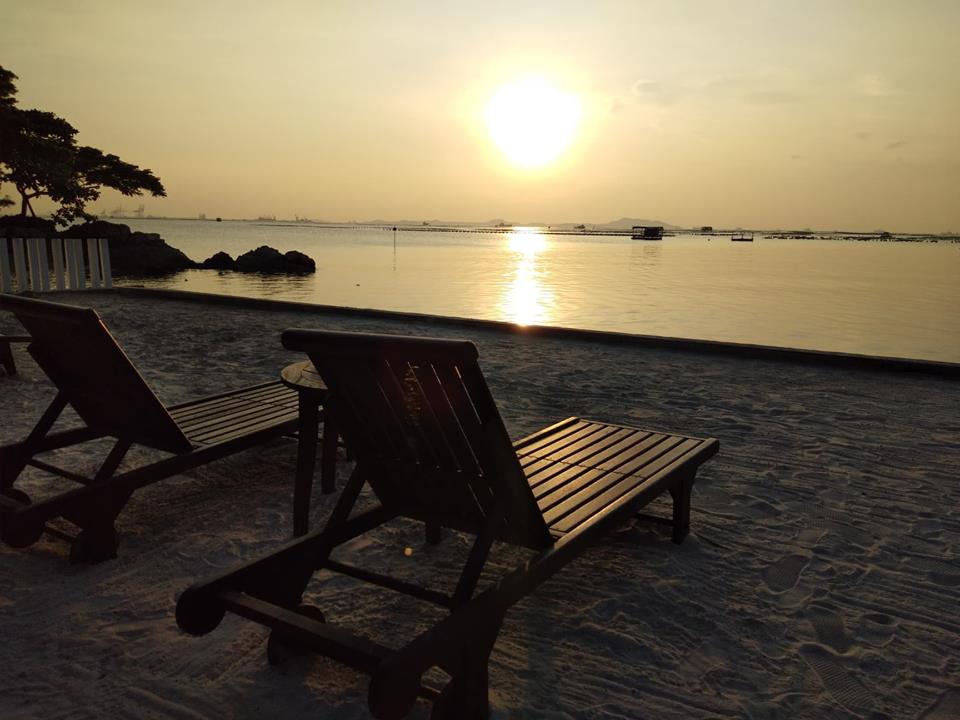 Travel Life in Thailand: Balcony Seaside Si Racha Thailand ...