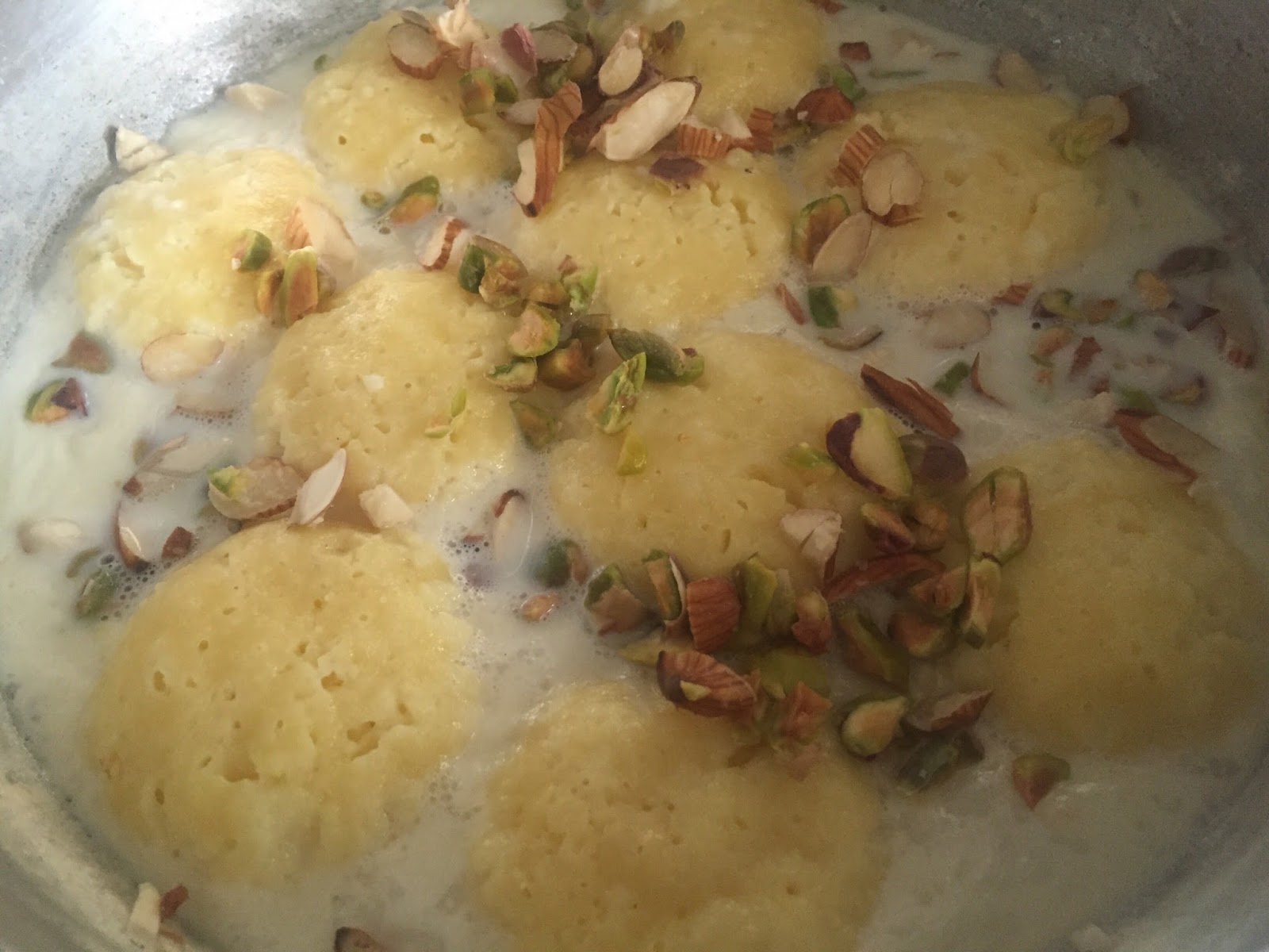 Jelsar Cuisines: Rasmalai (Using Milk Powder and Egg)