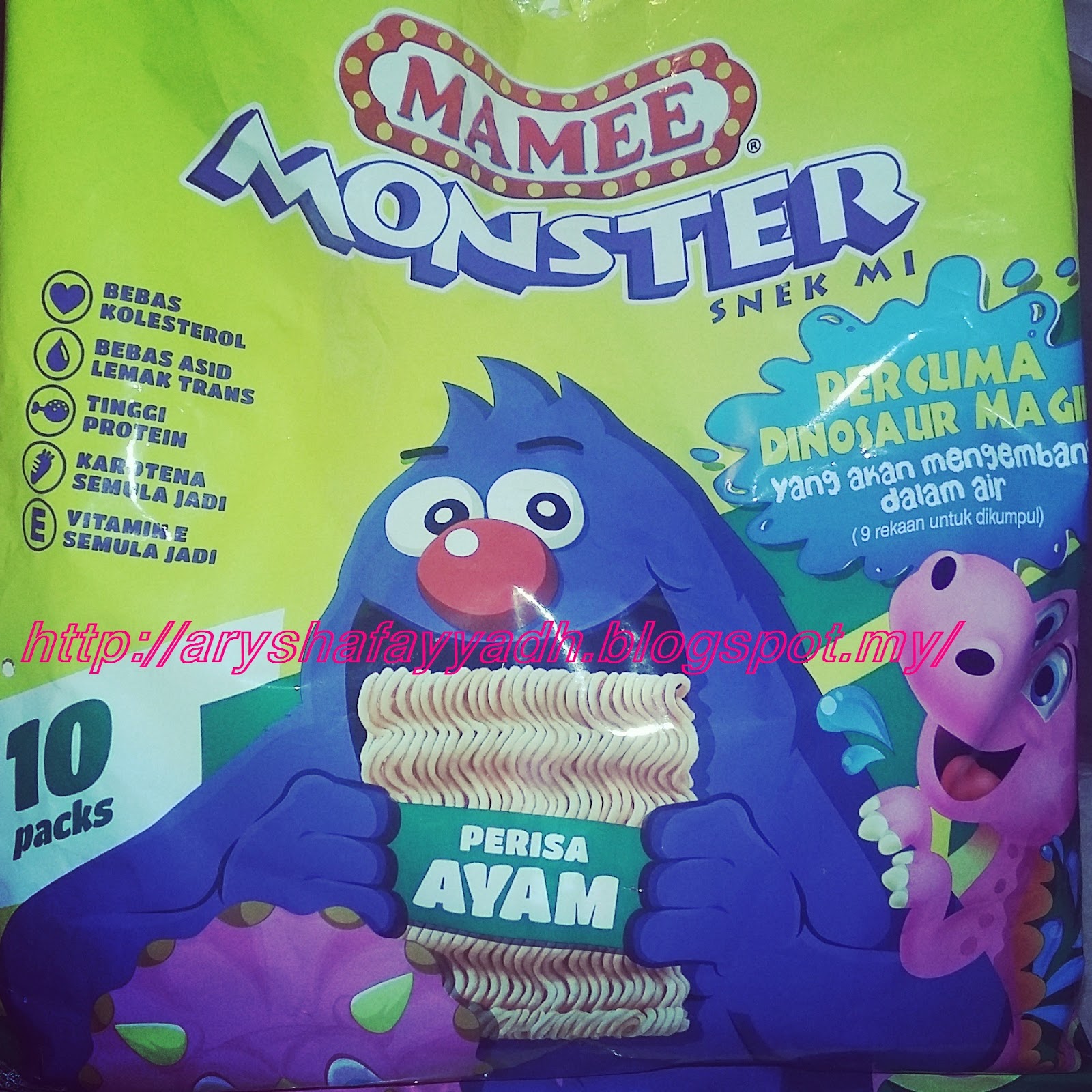 Mamee Monster | Wordless Wednesday #51/2015