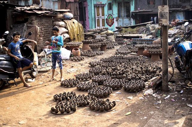 Mumbai Daily Kulhads In The Sun mumbai-daily-kulhads-in-the-sun