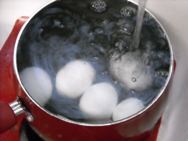 Deviled Eggs & How to Make the Perfect Boiled Egg — Mommy's Kitchen