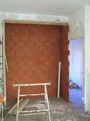 PEQUEÑAS LECCIONES DE DISEÑO: 104. EL PANDERETE DE LADRILLO HUECO SENCILLO