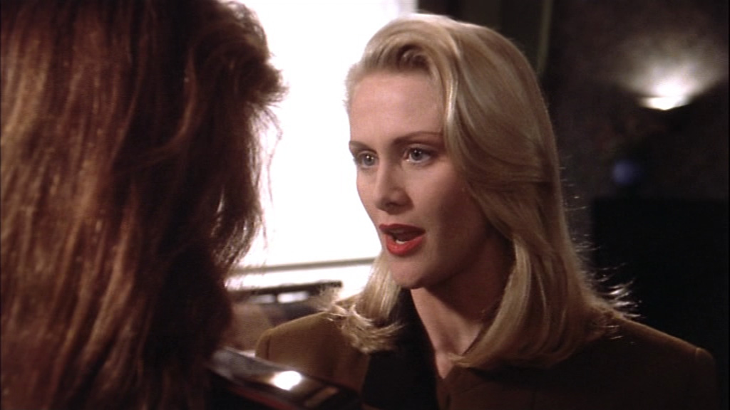 Ray Hardgrit's Sci-Fi Adventures: Babylon 5 2-19: Divided Loyalties