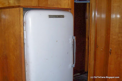 Vintage Travel Trailers: 1950's Pathfinder Travel Trailer