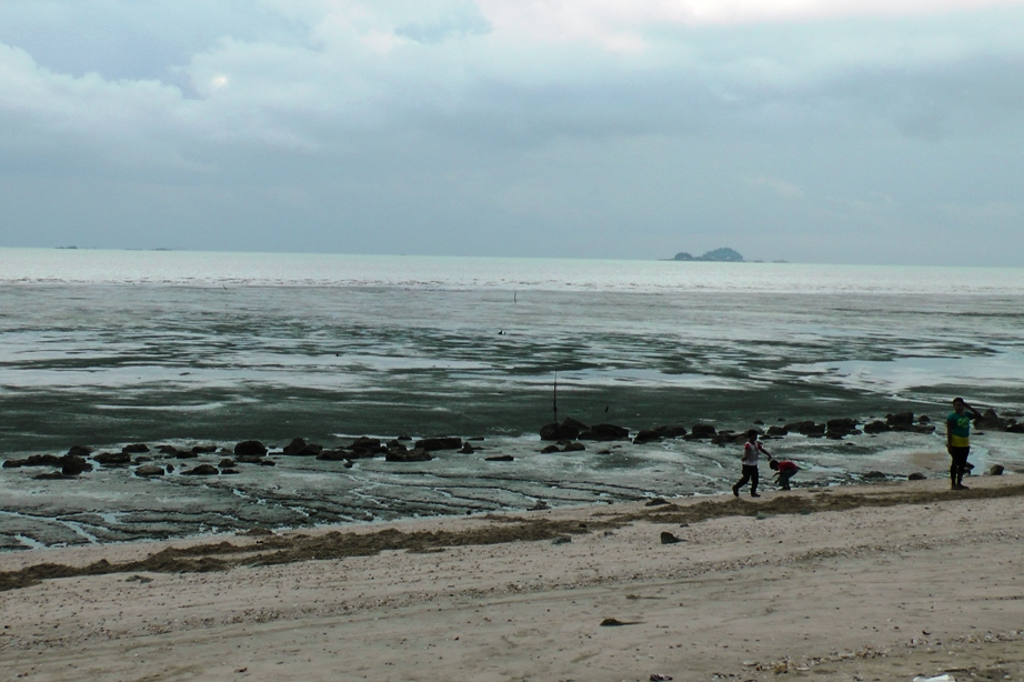 Fishing Spots in Kuala Lumpur & Selangor: Pantai Remis Beach