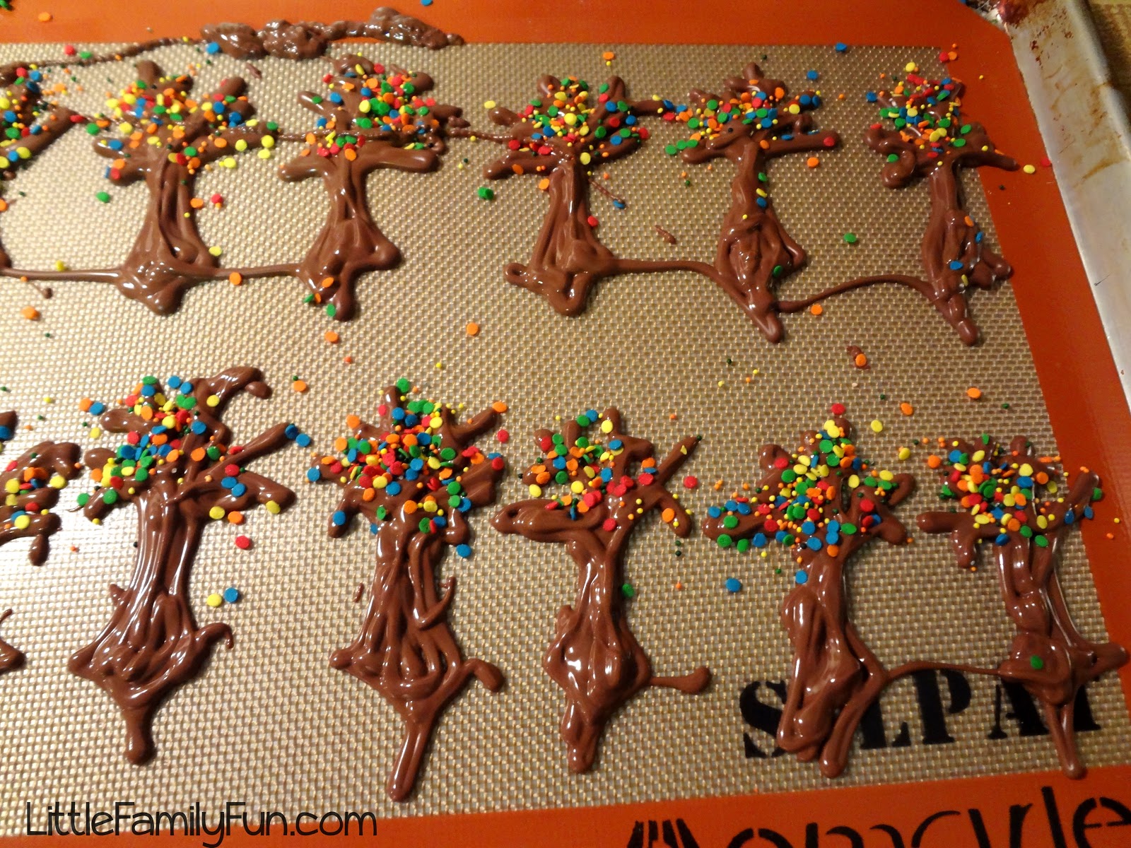 Little Family Fun: Fall Tree Cupcakes