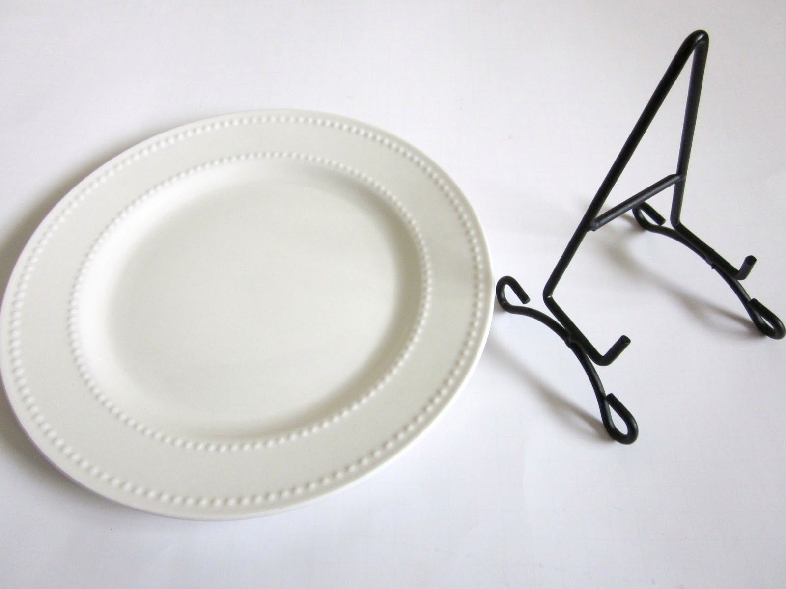 Today's Fabulous Finds: Spring Plate