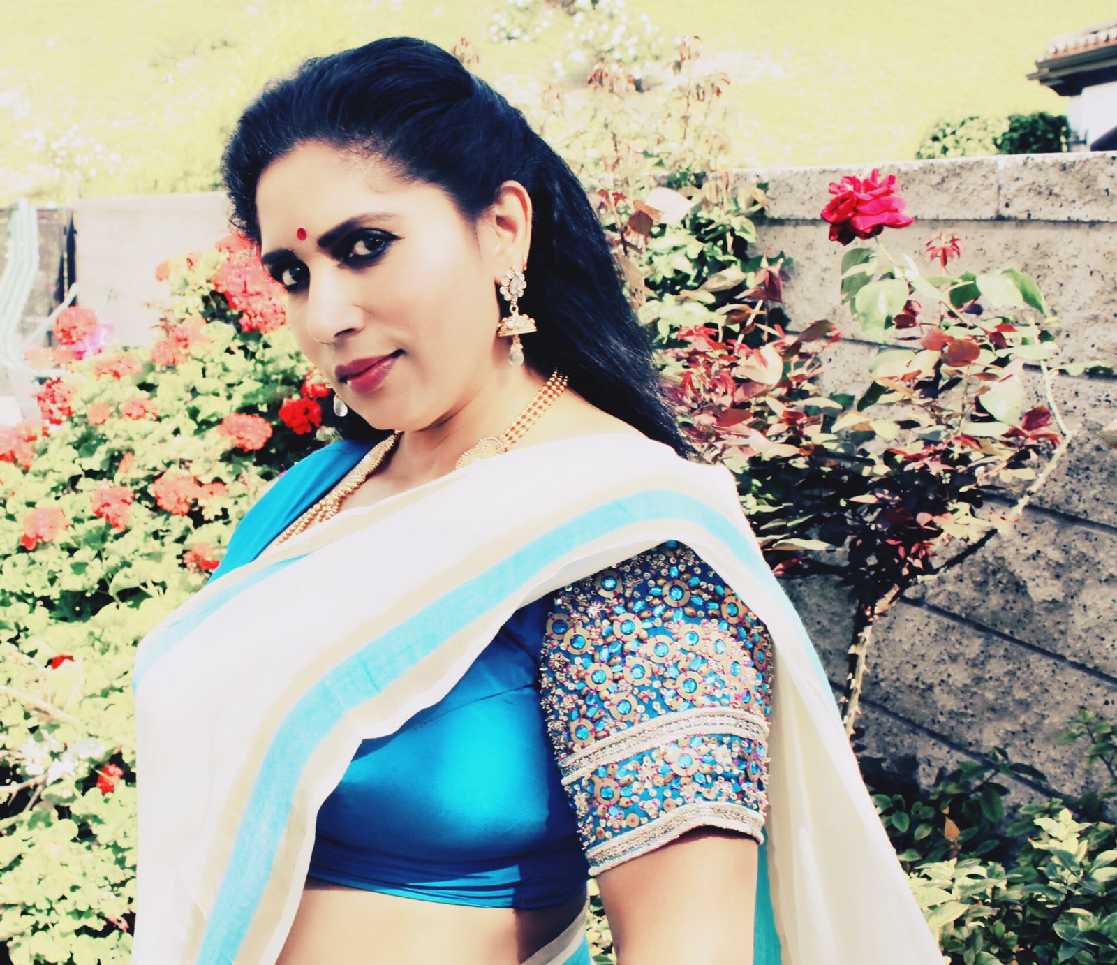 MINI RICHARD : MINI RICHARD UNSEEN SAREE PICS