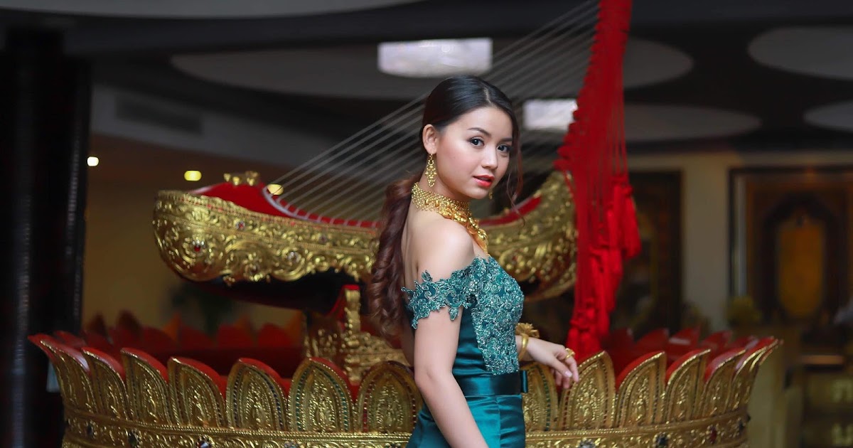 Khin Win War | Myanmar Famous Models