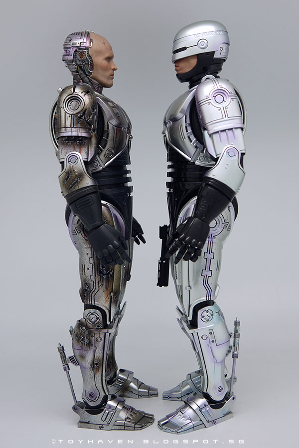toyhaven: Hot Toys 1/6th scale RoboCop (die-cast & battle damaged ...