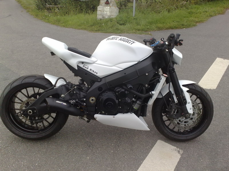 Racing Cafè: Suzuki GSX-R 1000 "White Shorty " by Bad-Bikes