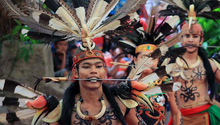 Tarian Tradisional Dari Kalimantan Tengah Dan Penjelasannya - Cinta ...