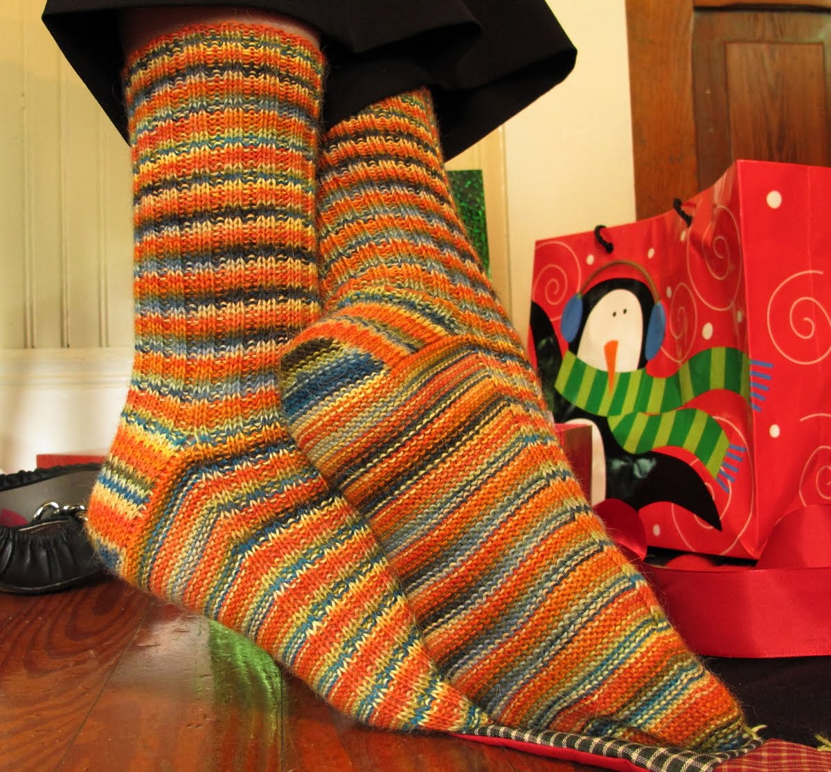 3 Sleeves to the Wind: Perfecting Ribbed Hand-knit Socks