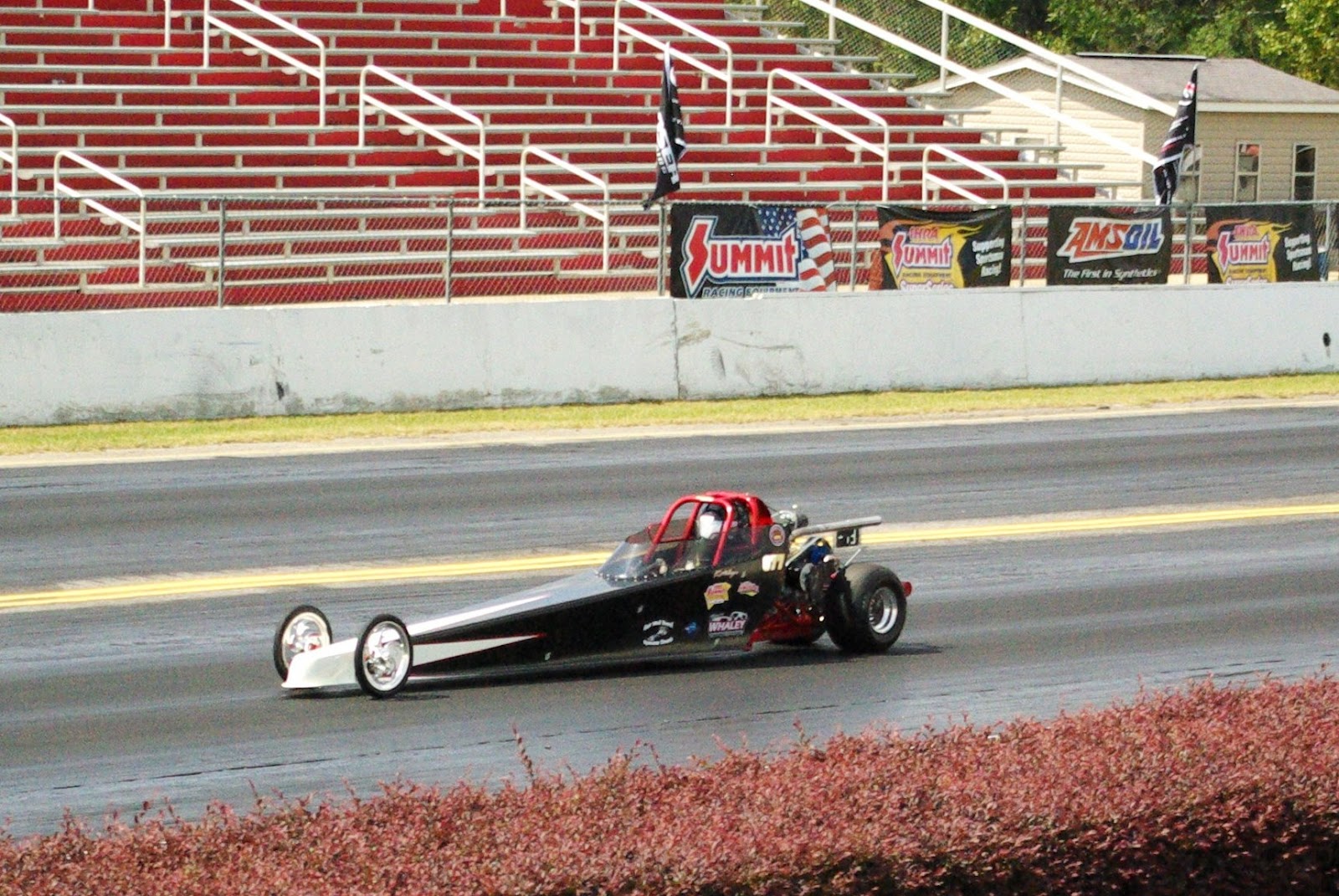 Fast Shutter: JR DRAGSTER ACTION AT BRACKET FINALS