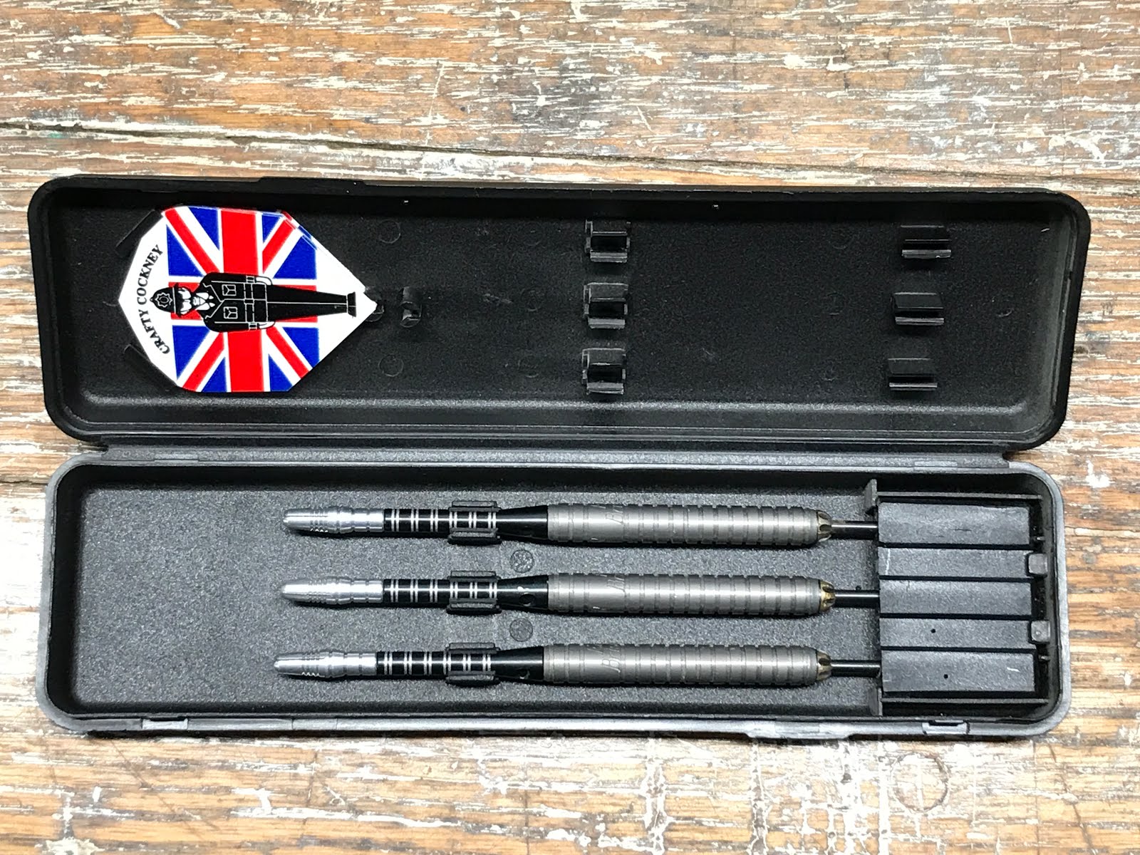 The Dart Indoors: 22 gr Harrows Power Point Eric Bristow