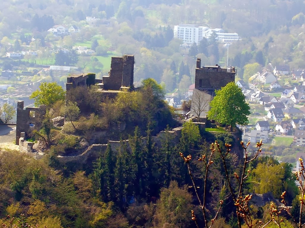 Ploaia de cuvinte: Valea Rinului - siragul de castele