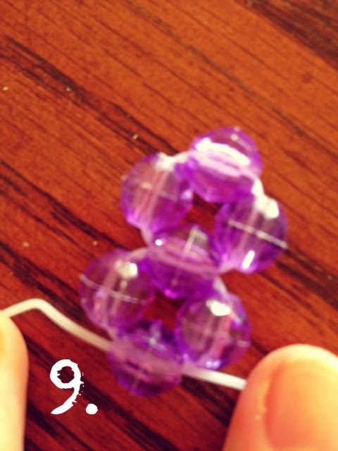 Stitching Up a Storm: bead weaving (?) tutorial