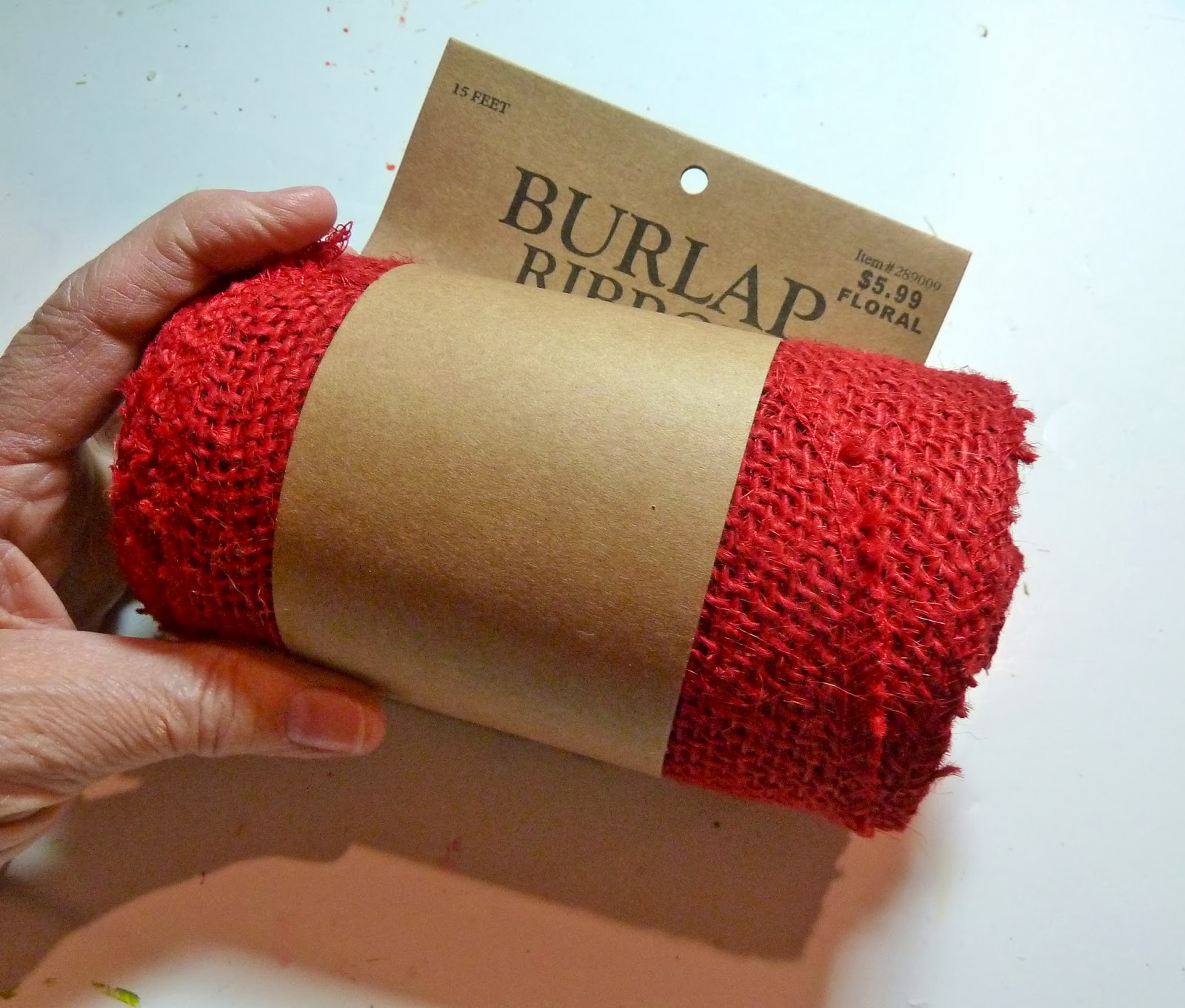 Make it easy crafts: Burlap Rosebud Valentine Wreath Tutorial