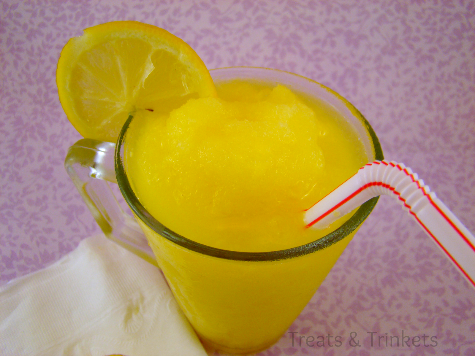 ¡Descubre el delicioso Frappe de Mango de Frozen Mango!