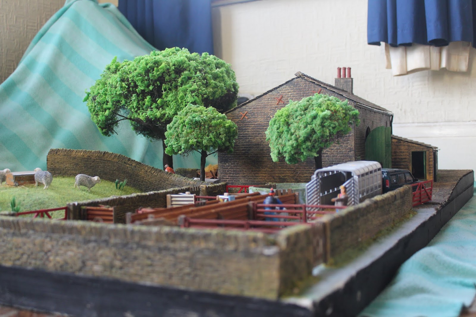 Building a 1/32 Model Farm