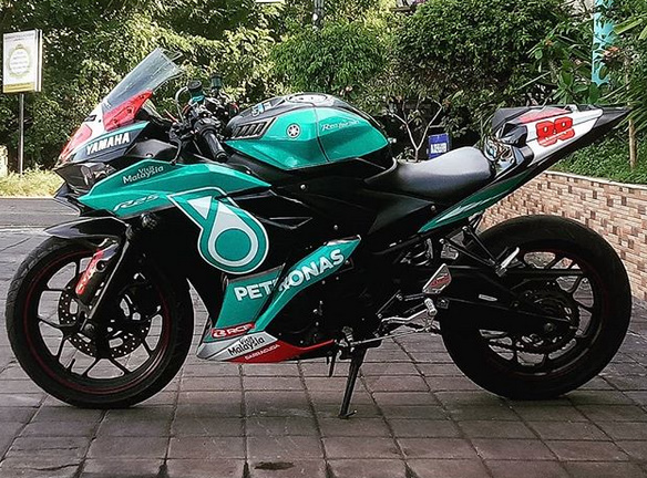 YAMAHA R25 PETRONAS MOTOGP LIVERY Shopee Malaysia | atelier-yuwa.ciao.jp