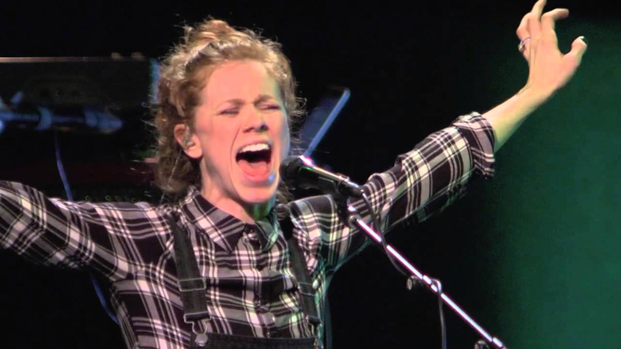 MARGARIDAS NA MOCHILA: Bethel Music: Steffany Gretzinger