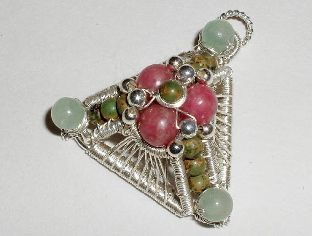 Wire Work Jewelry and Tutorials by Abby Hook / The Beading Gem