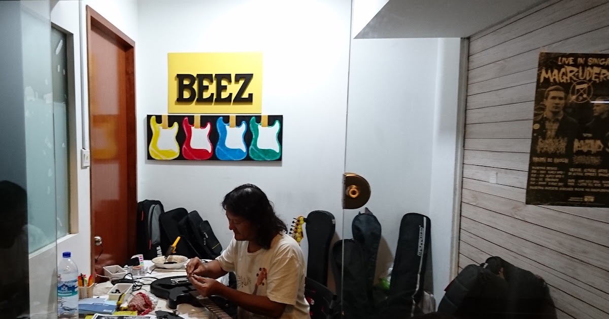 theGUITARaddict: Look for Beez @ new unit