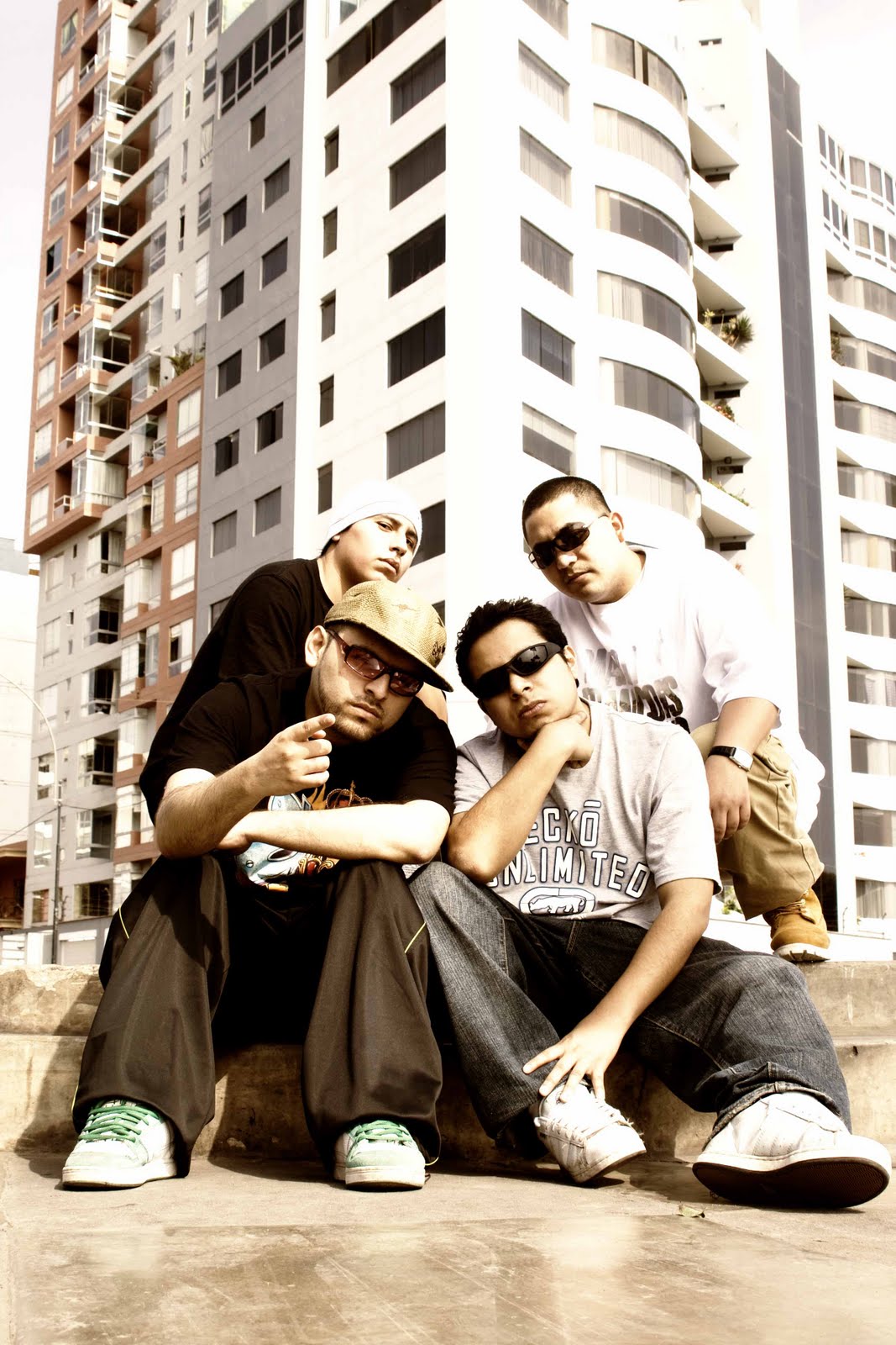 BÚHO COMUNICACIONES: Raperos de Clan Urbano en MTV y VH1