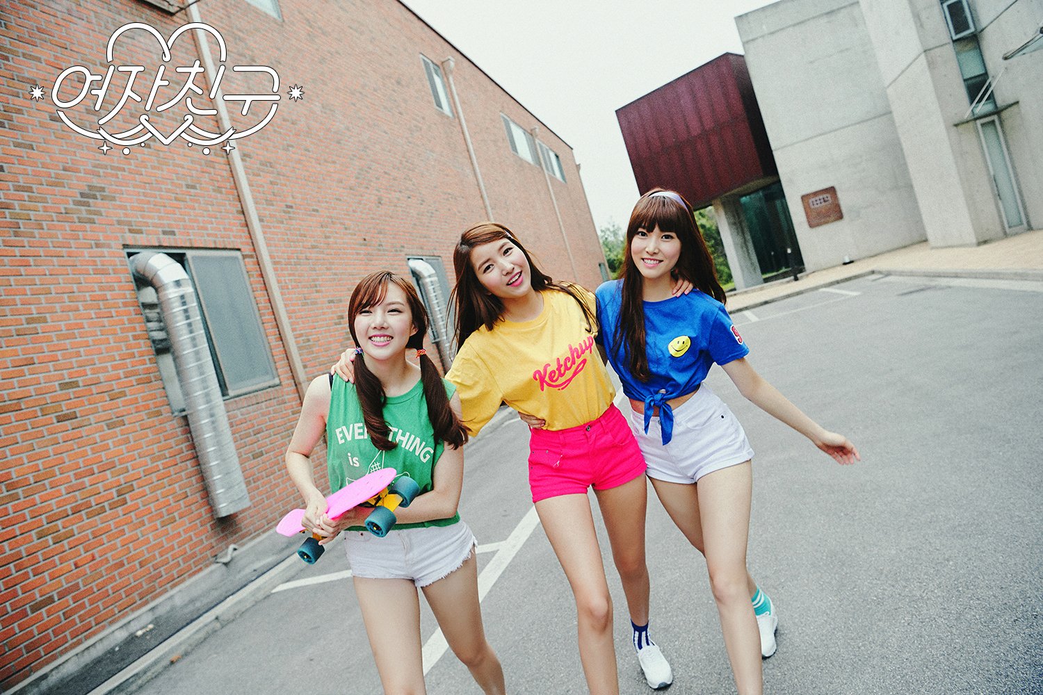 GFRIEND drops teaser images for first album 'LOL' :: FOOYOH ENTERTAINMENT