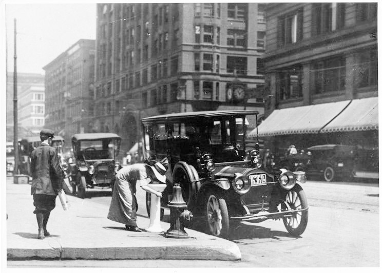 The Digital Research Library of Illinois History Journal™ : Drinking ...