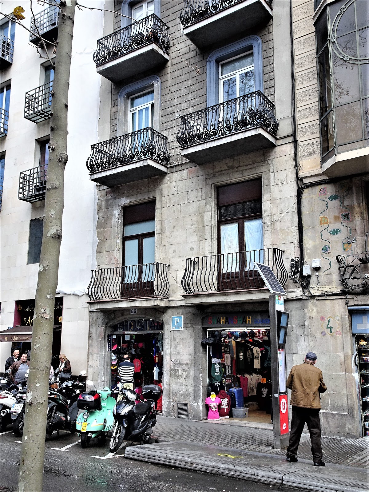 Redescubriendo Barcelona y más allá: 21/02/2018 Edificio La Rambla 86