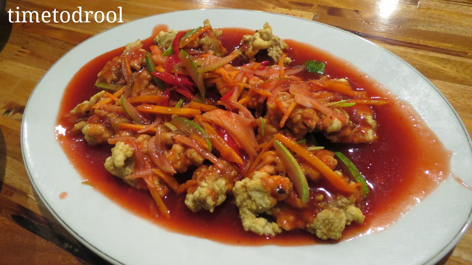 Surabaya Food Stalls & Restaurant: Amboja Bistro Diponegoro