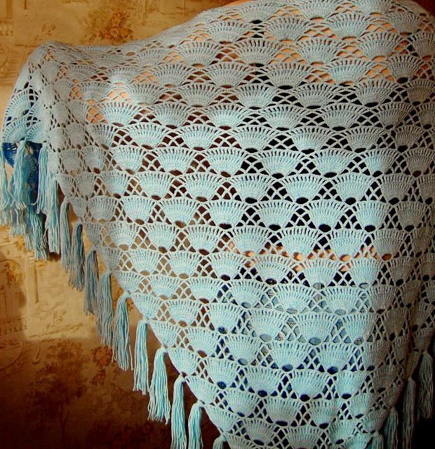 Easy Crochet Shawl Pattern - Shell Stitch Triangle Shawl
