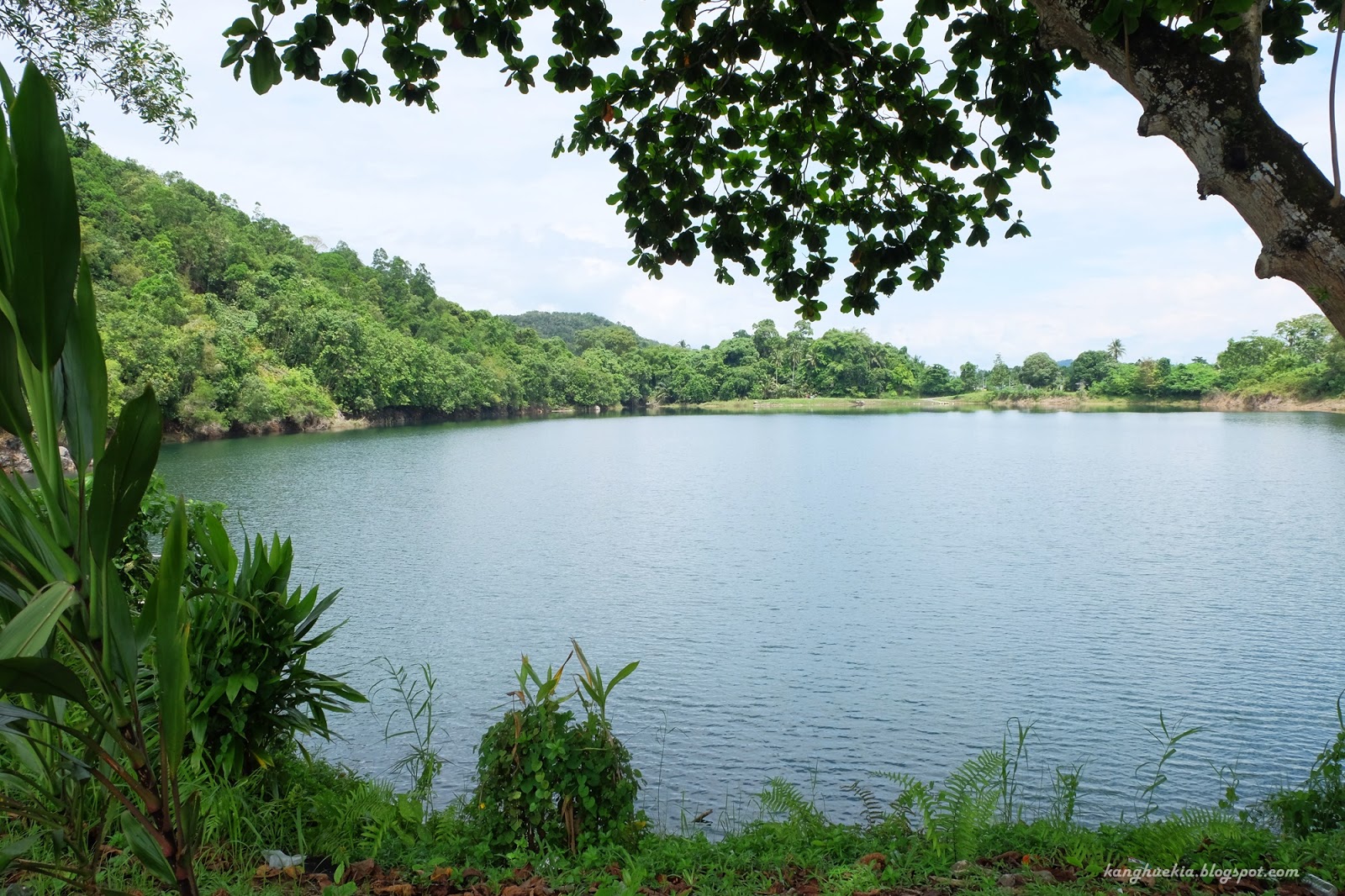 Kuching - Bau - Tasik Biru & Pekan Bau