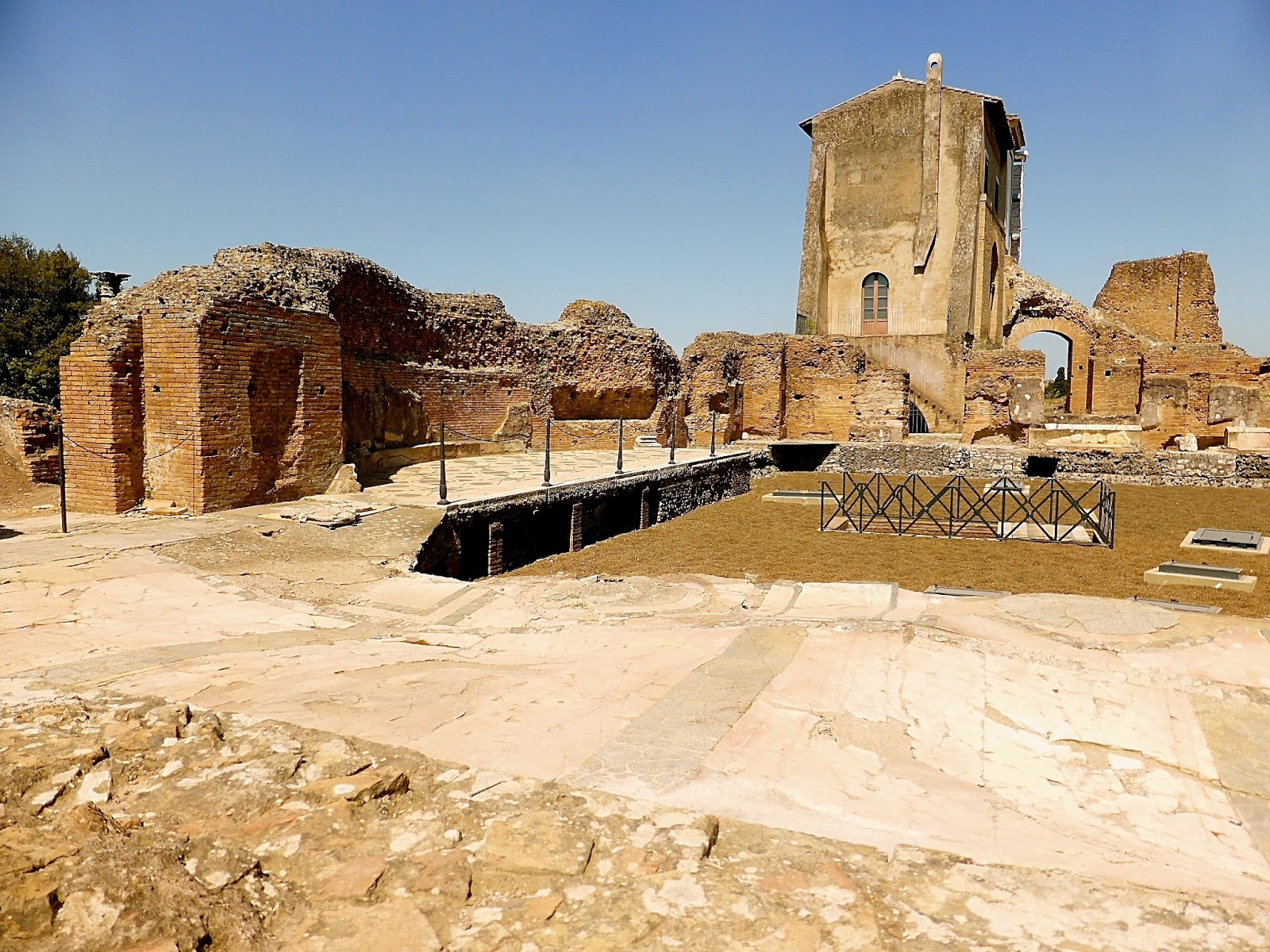 Facciamo un giro in centro?: PALATINO