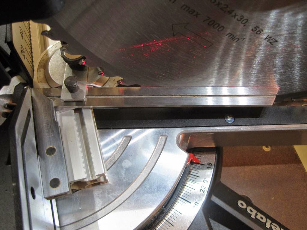 Basti´s Holzpage: Metabo KGS 305 M
