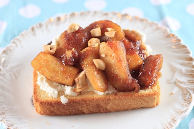bookcooker: Apple Fest: Apple Ricotta Toasts